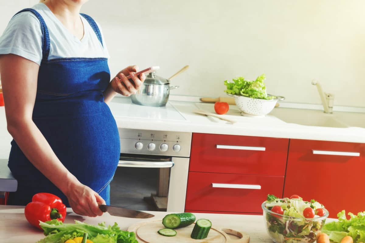 The 7 Best Pregnancy Cookbooks 2023 (with Healthy Recipes) - Pregnancy ...