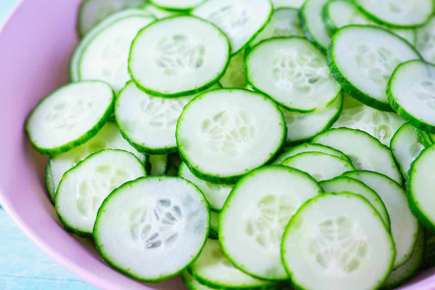 The Benefits of Eating Cucumber During Pregnancy [Plus Risks ...