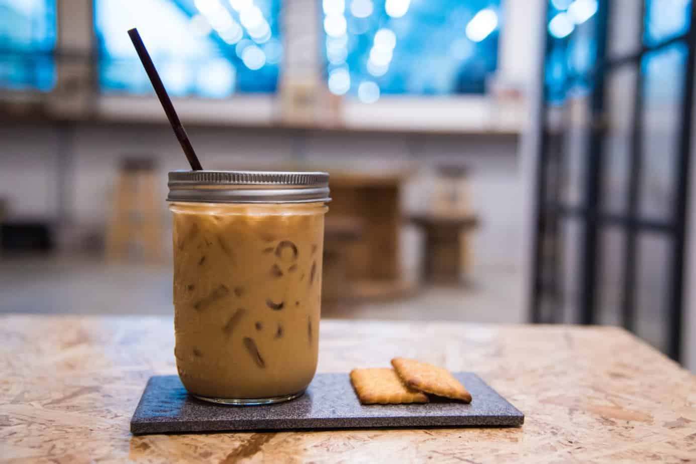 Can I Drink Iced or Cold Coffee When Pregnant? Safety Info - Pregnancy ...
